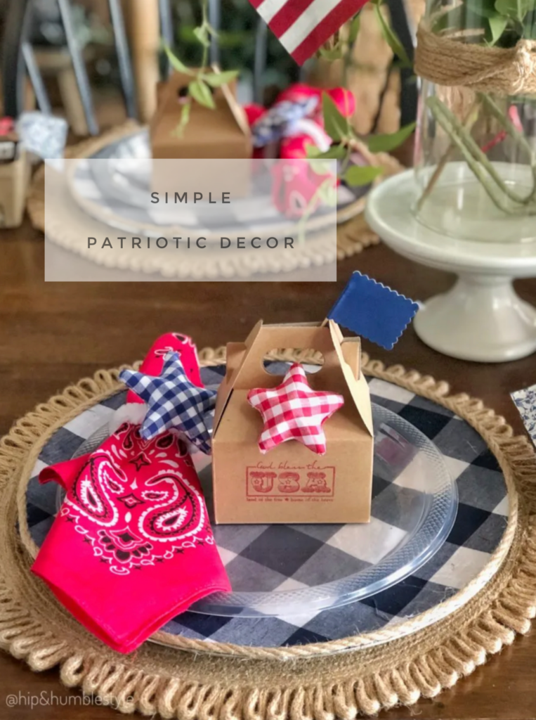 How To Make Simple Patriotic Table Decorations * Hip & Humble Style